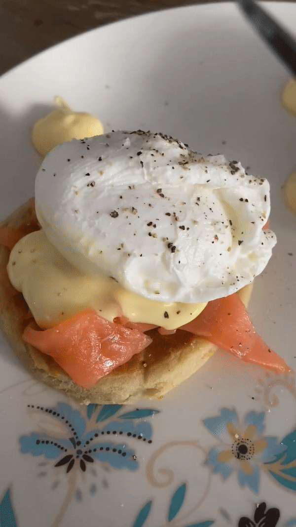 Made a perfect poached egg - Dining and Cooking