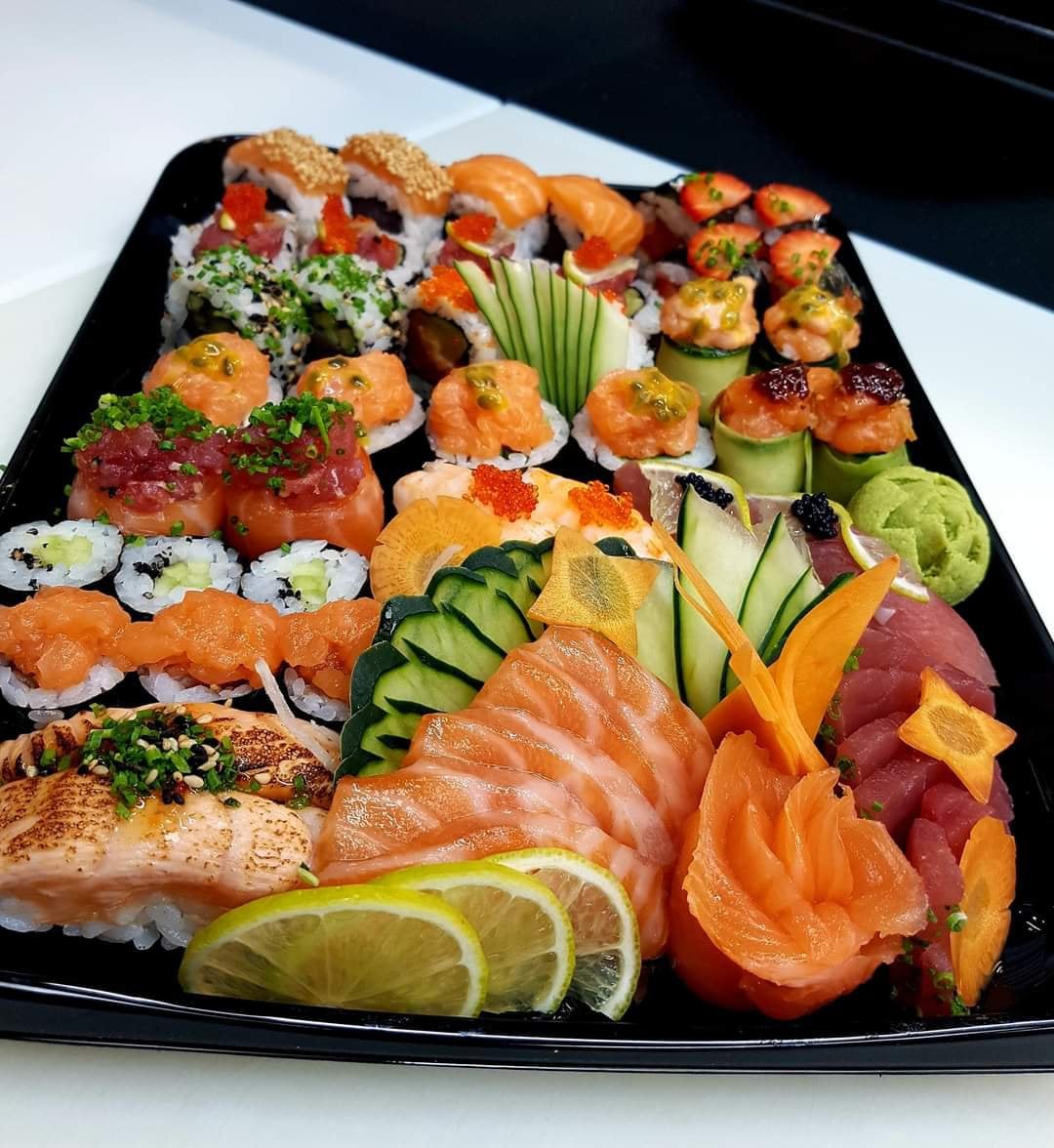 Sushi (OC) - Dining and Cooking