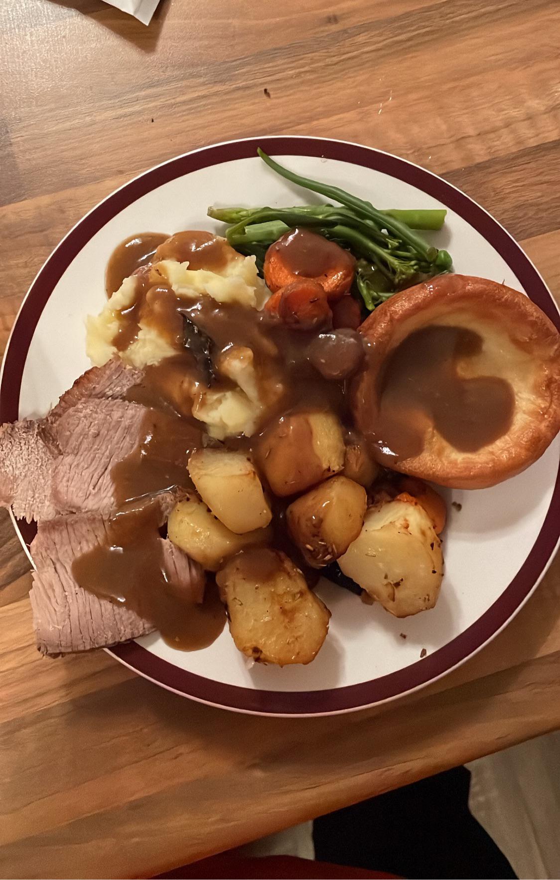 First Sunday roast, basic English scran but a National staple - Dining ...