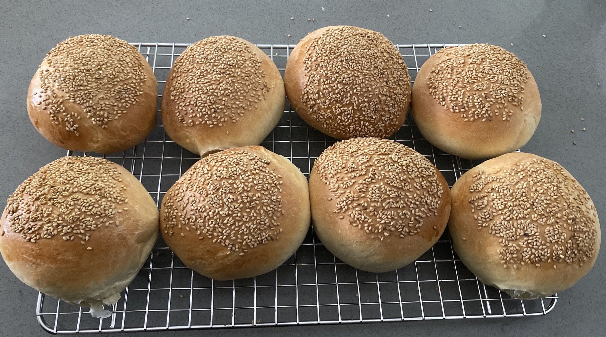 Jumping on the hamburger bun train! - Dining and Cooking