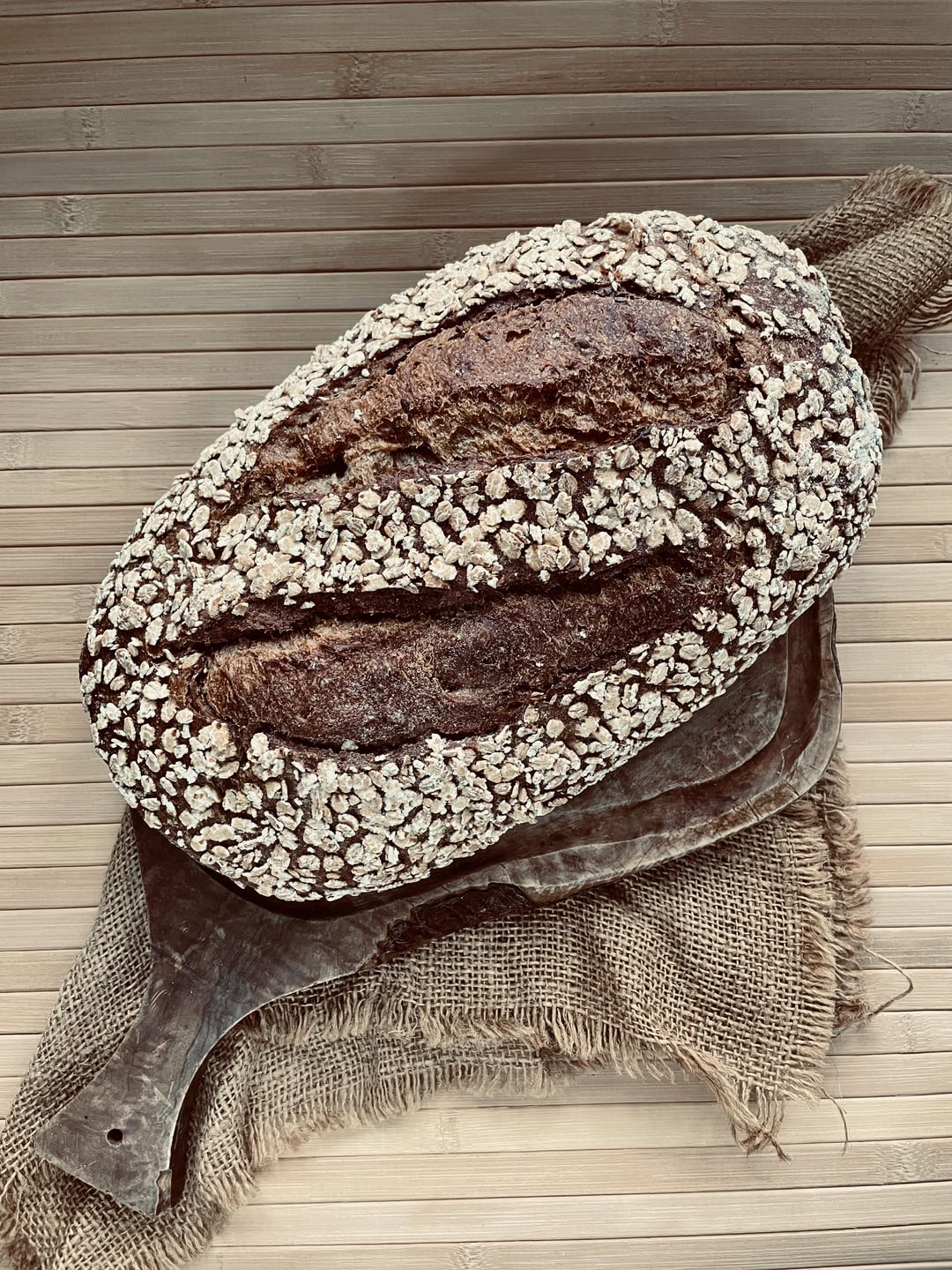 Sourdough bread with roasted oat flakes - Dining and Cooking