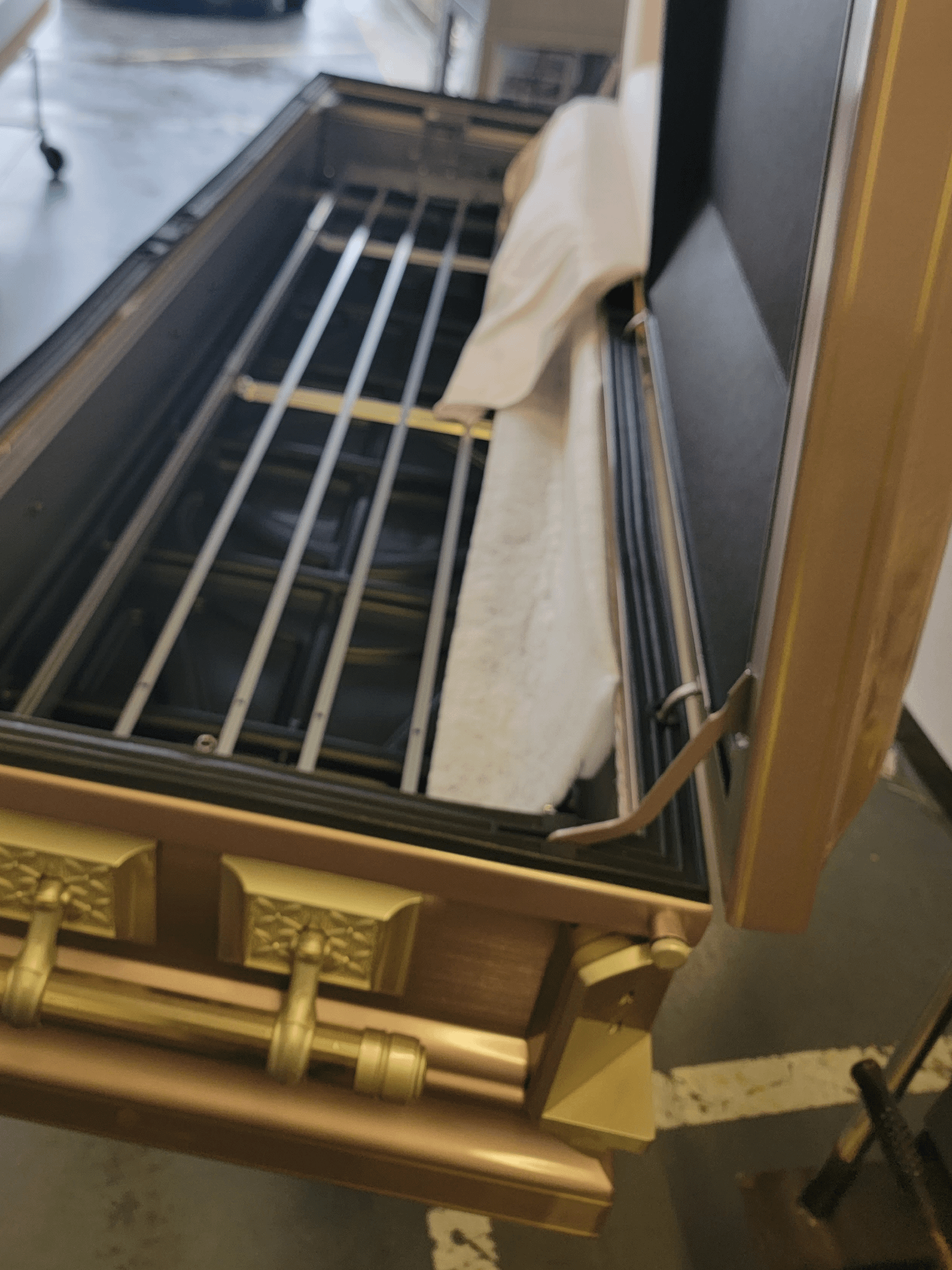 OK GRILL FAM! I have acquired a casket and im gonna turn it into a ...