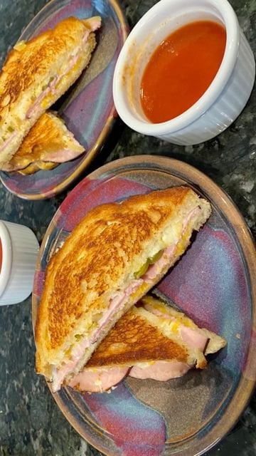 Grilled cheese and a pint on a rainy day. - Dining and Cooking
