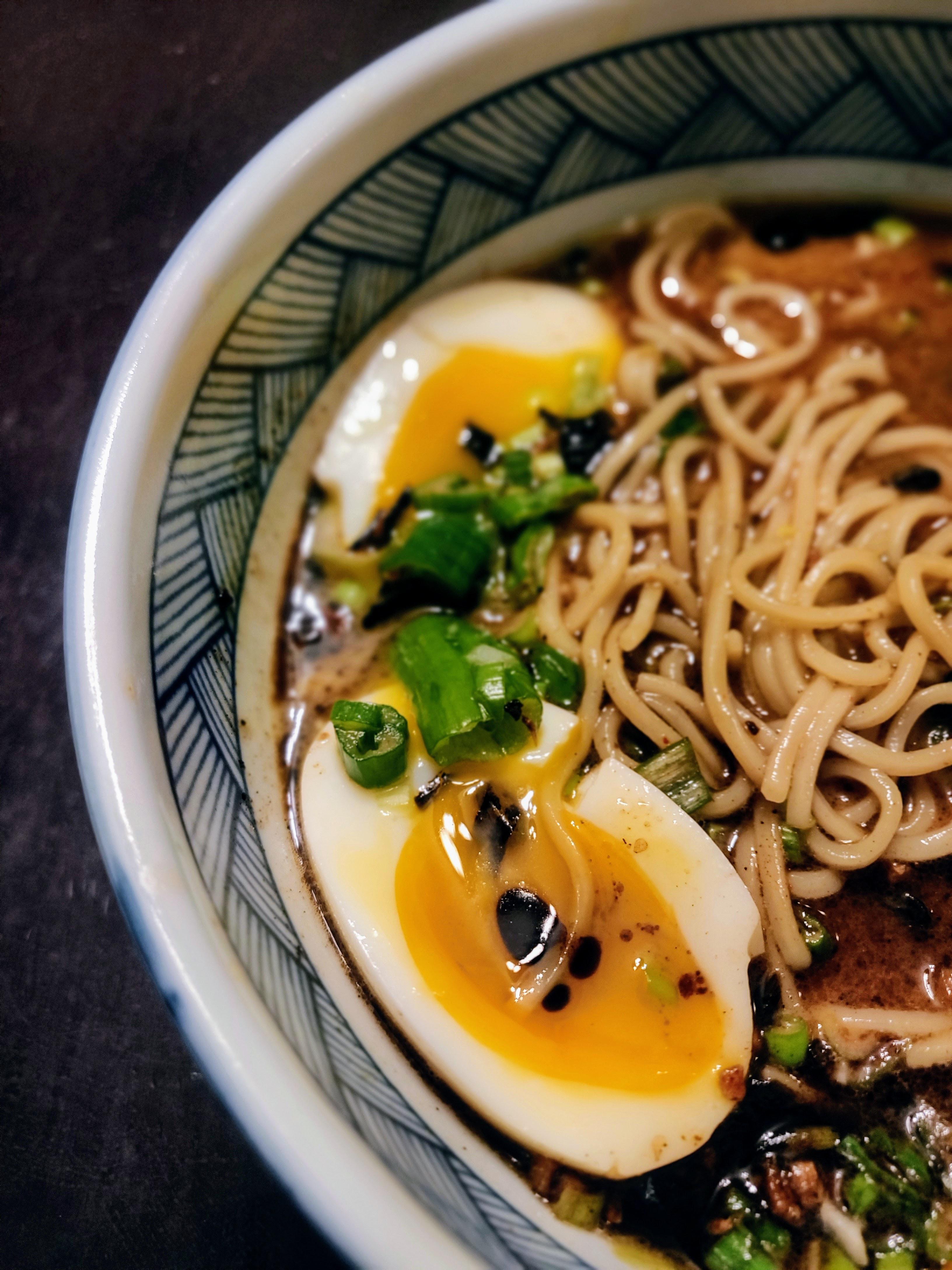 mayu tonkotsu ramen - Dining and Cooking