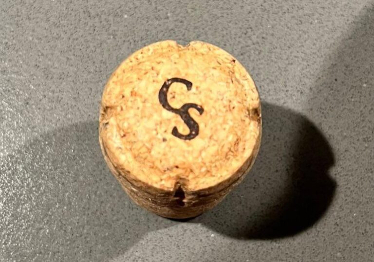 Searching for brand belonging to this logo of a Prosecco cork - Dining ...