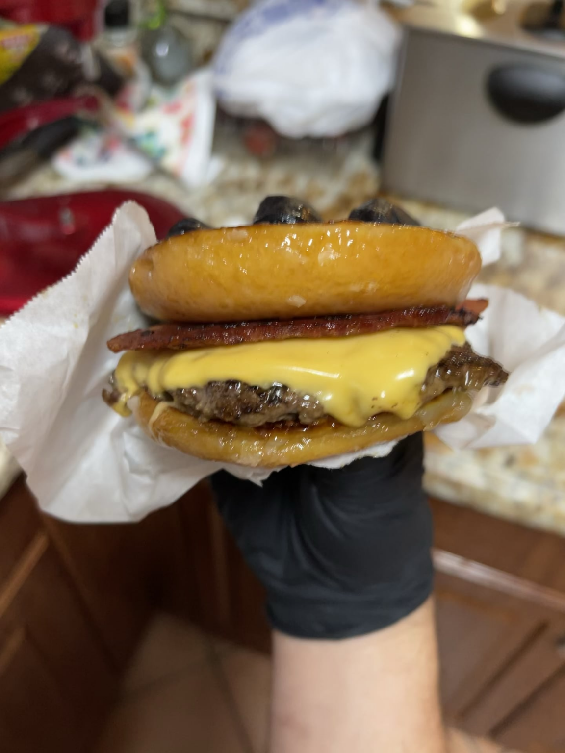 Luther Burger (Donut Burger) - Dining and Cooking