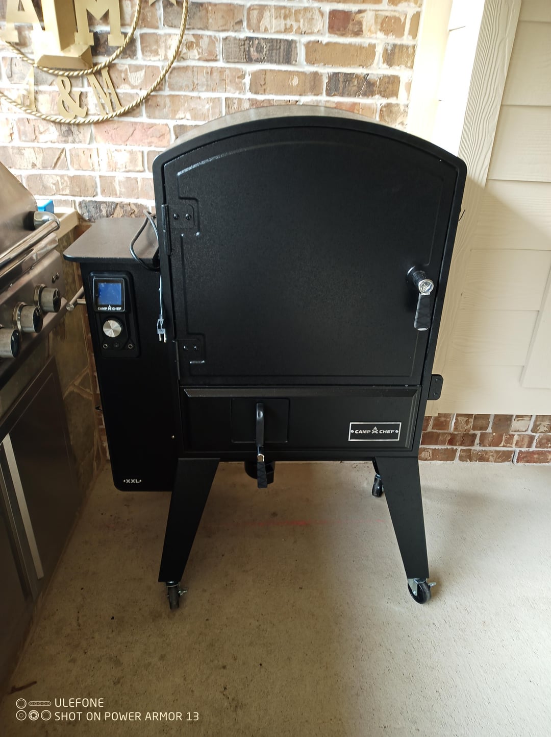 Camp Chef XXL Pro - Dining and Cooking