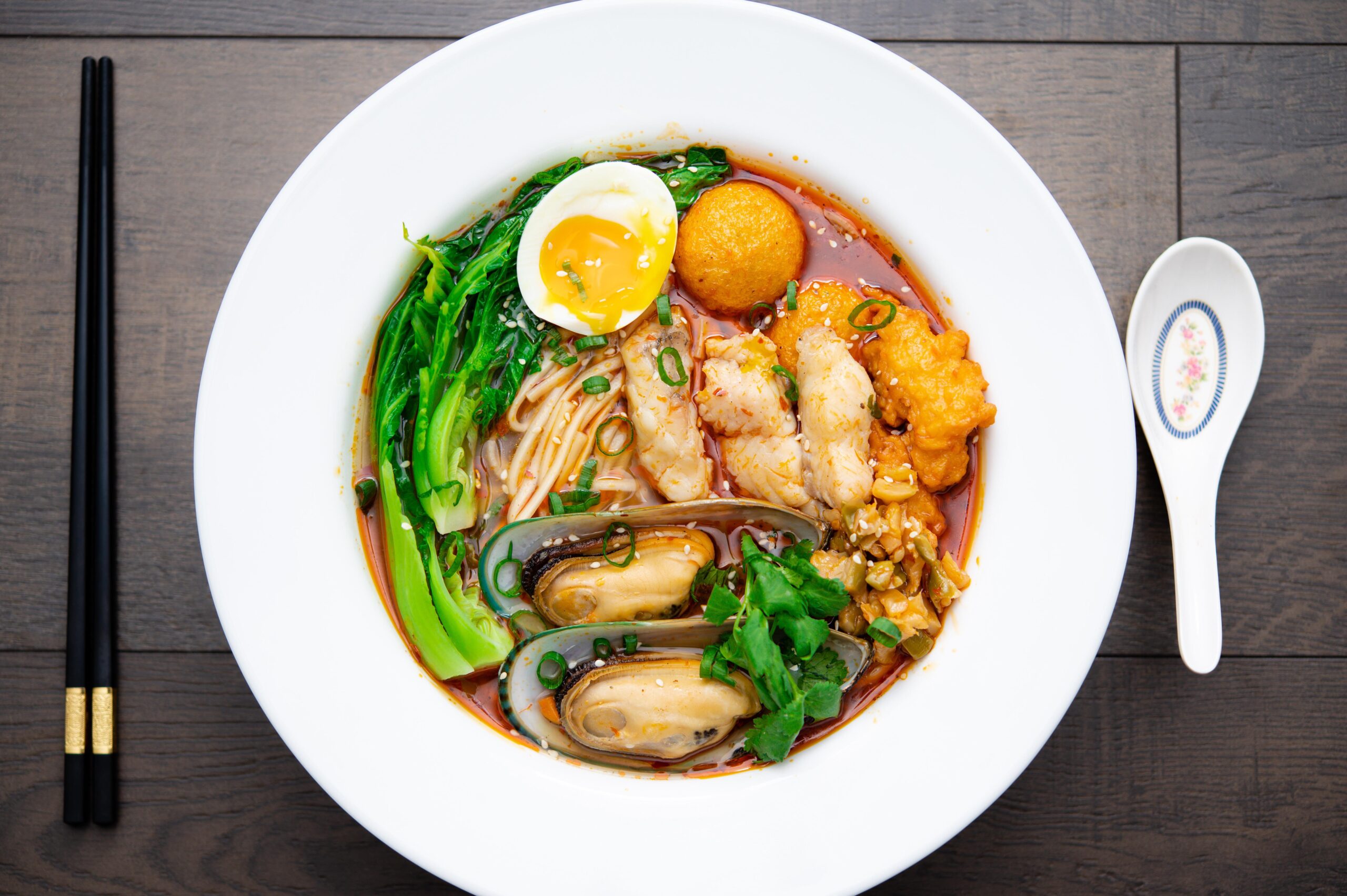 Homemade spicy seafood ramen - Dining and Cooking