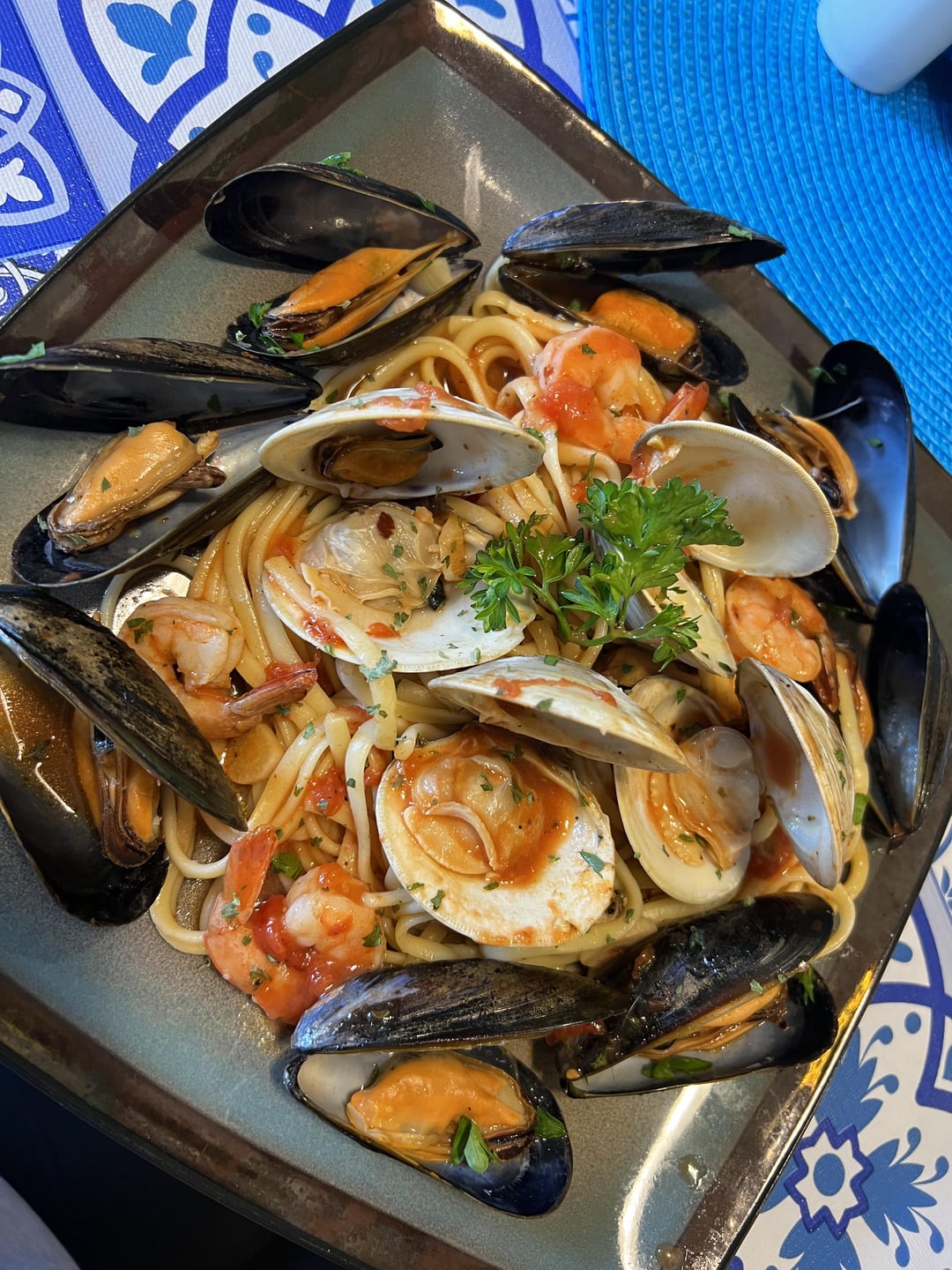 Frutti di Mare, something about seafood and pasta just gets to me. 🤤😍 ...