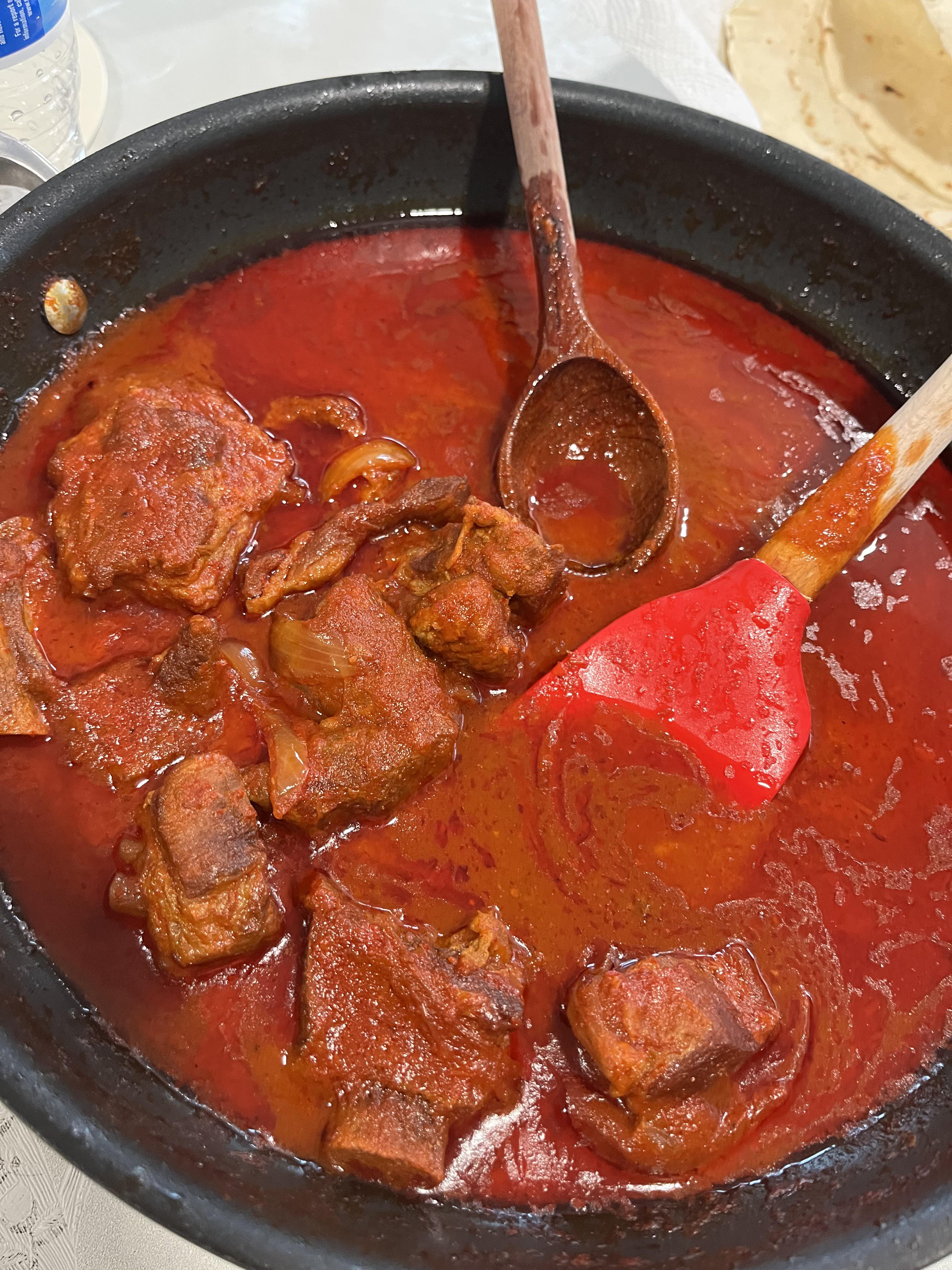 Carne de puerco en salsa roja - Dining and Cooking