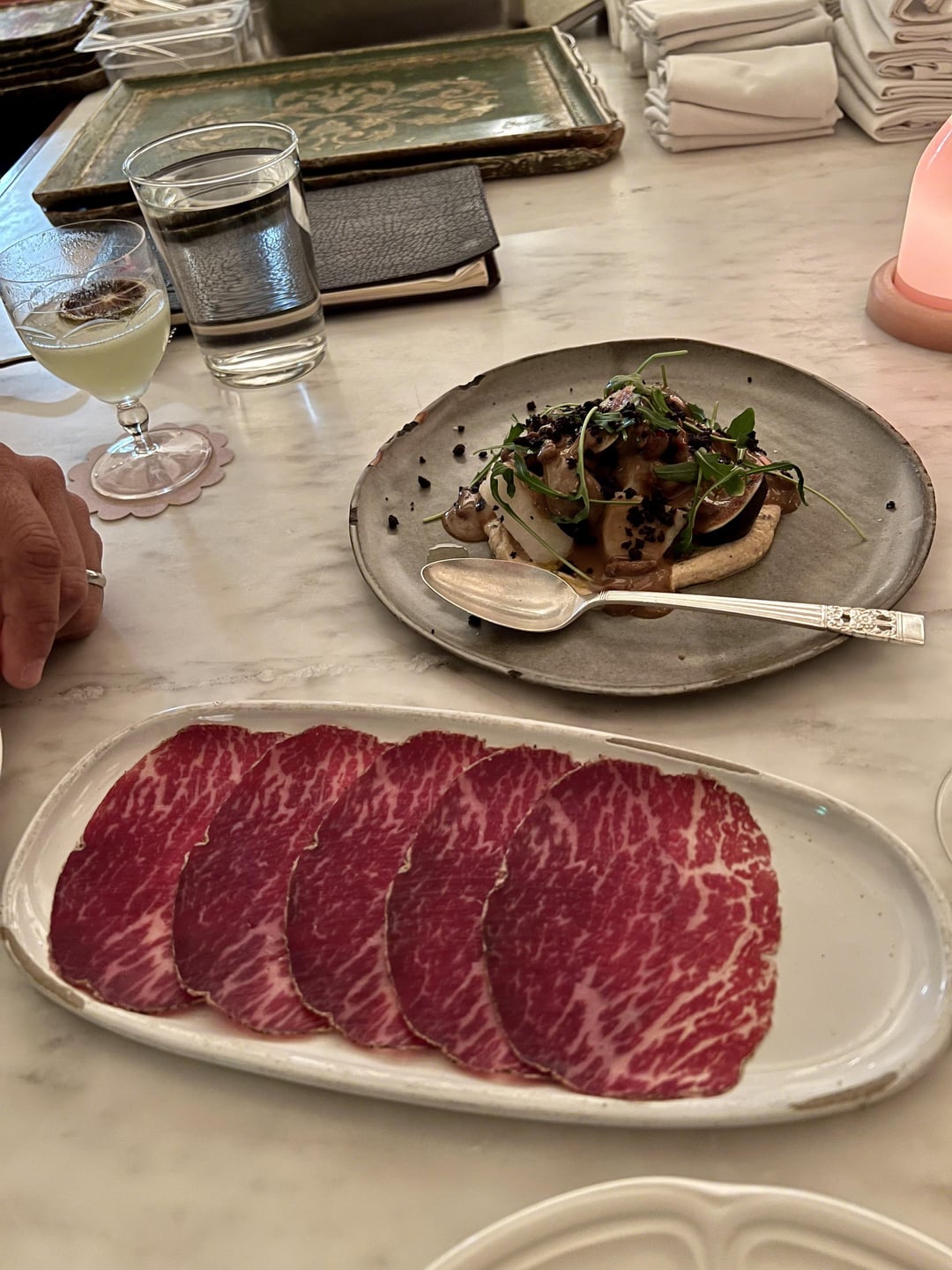 Gwen (1*) - Dining and Cooking