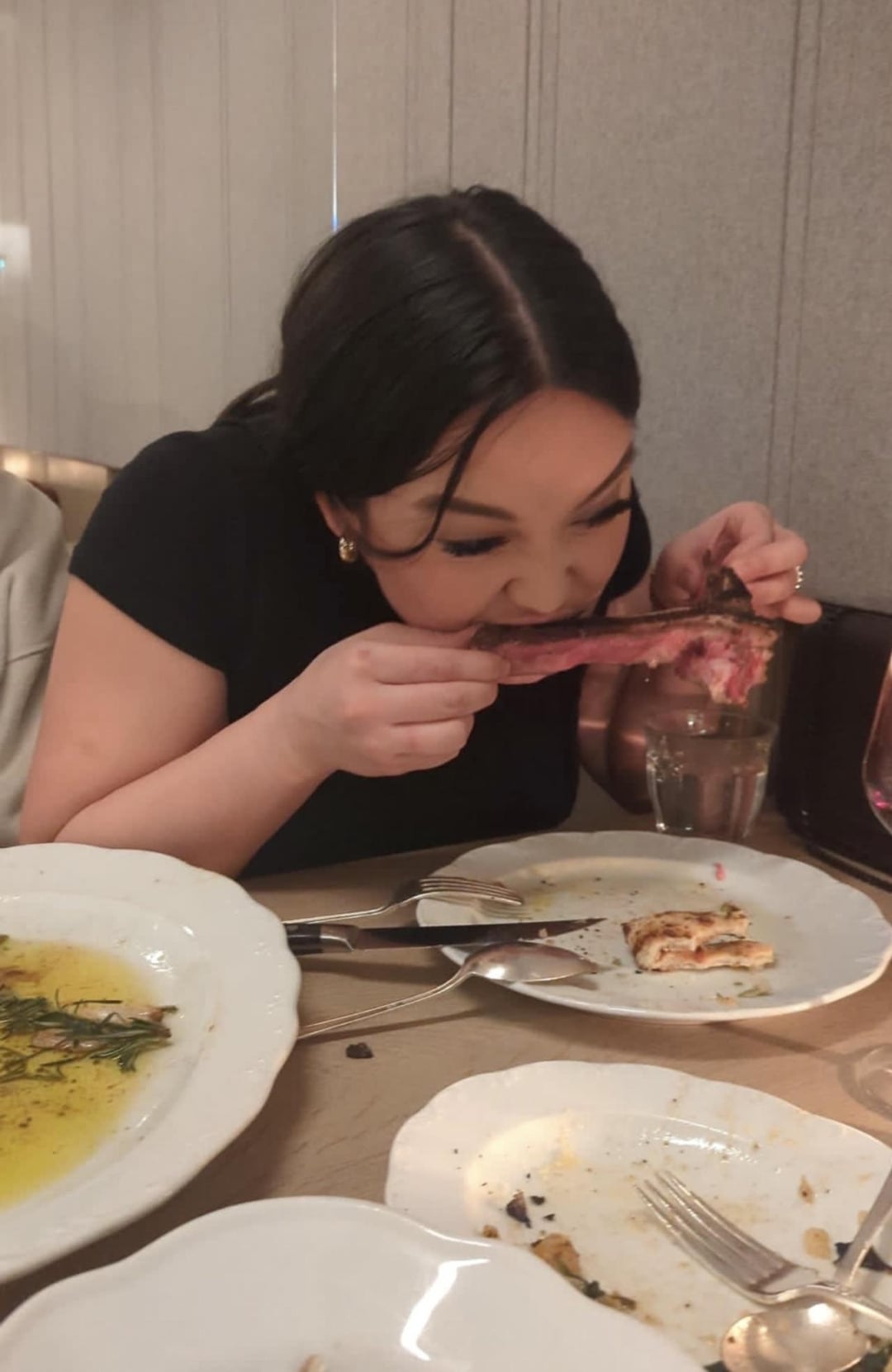 Just a girl who loves shMEAT 🥩 - Dining and Cooking