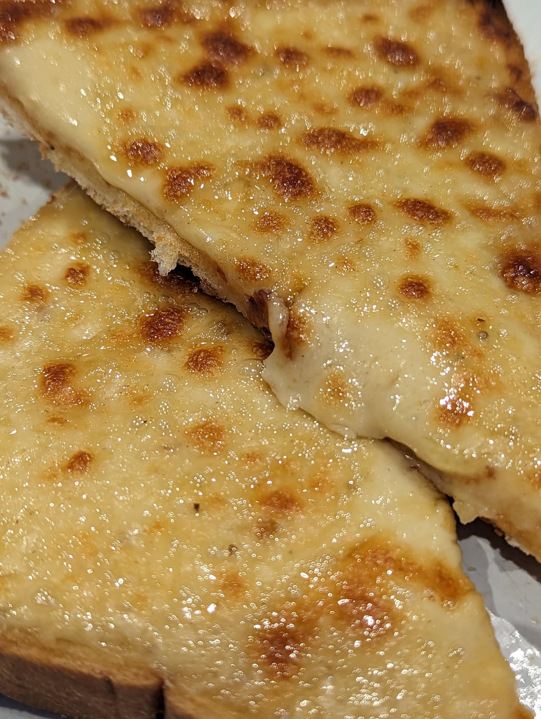 Welsh Rarebit on Toast! - Dining and Cooking