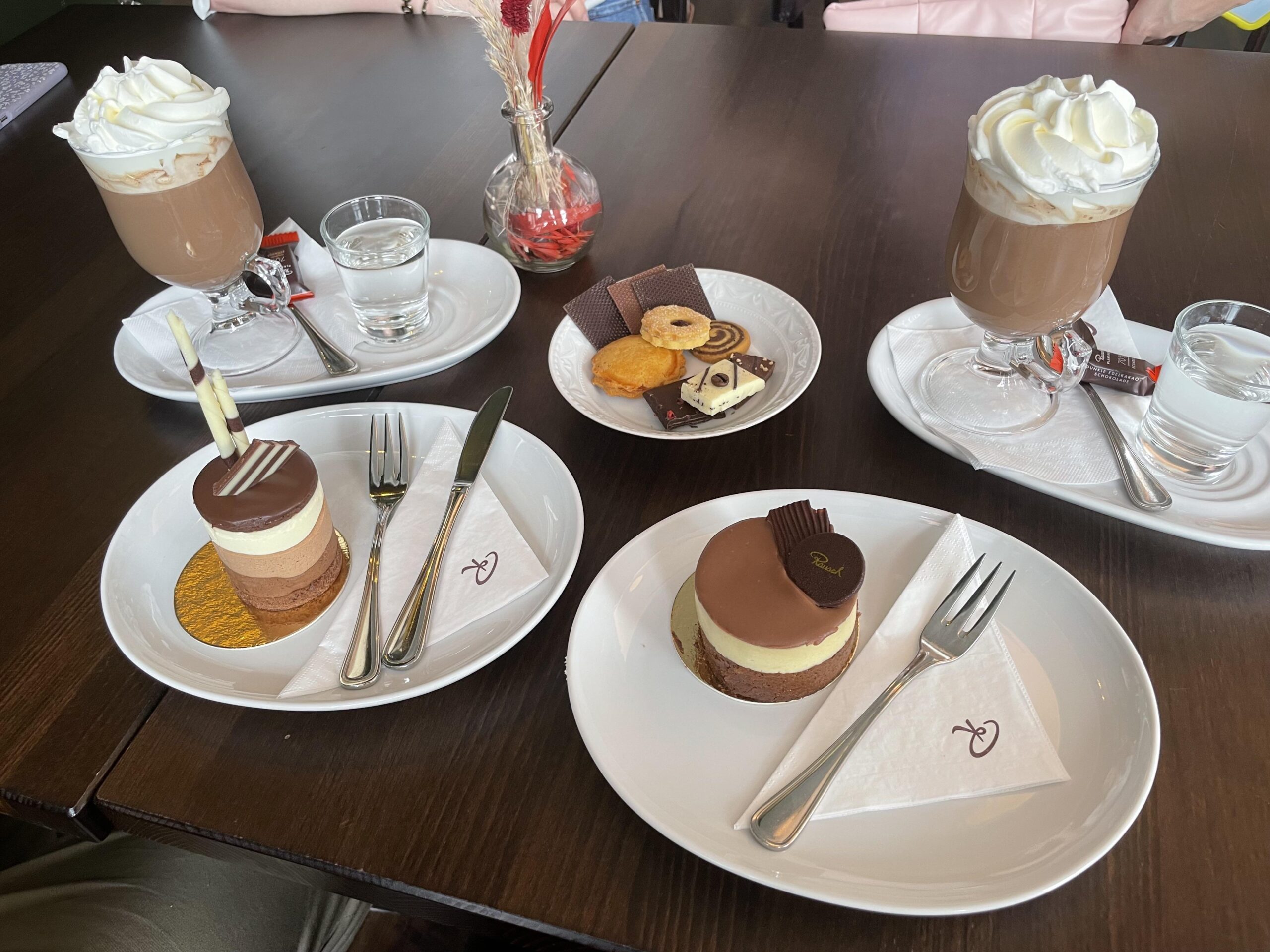 Chocolate at the Rausch Schokoladen-Café in Berlin - Dining and Cooking