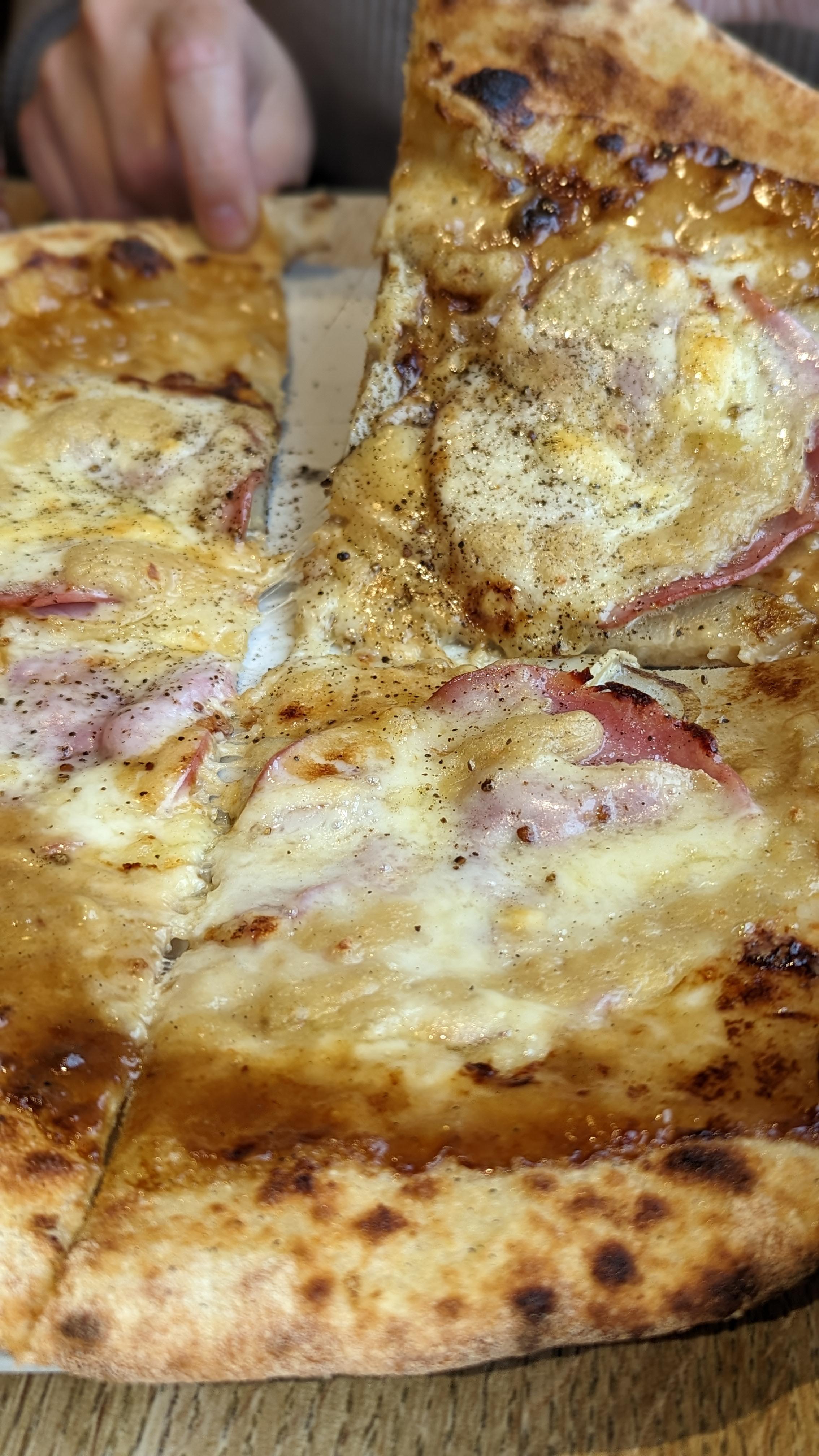 Raclette Pizza - Heirloom Mtl - Dining and Cooking