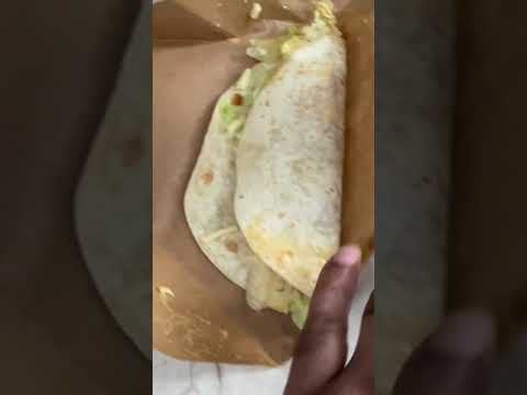 Worst Tacos Ever? Taco Bell Sri Lanka! - Dining and Cooking