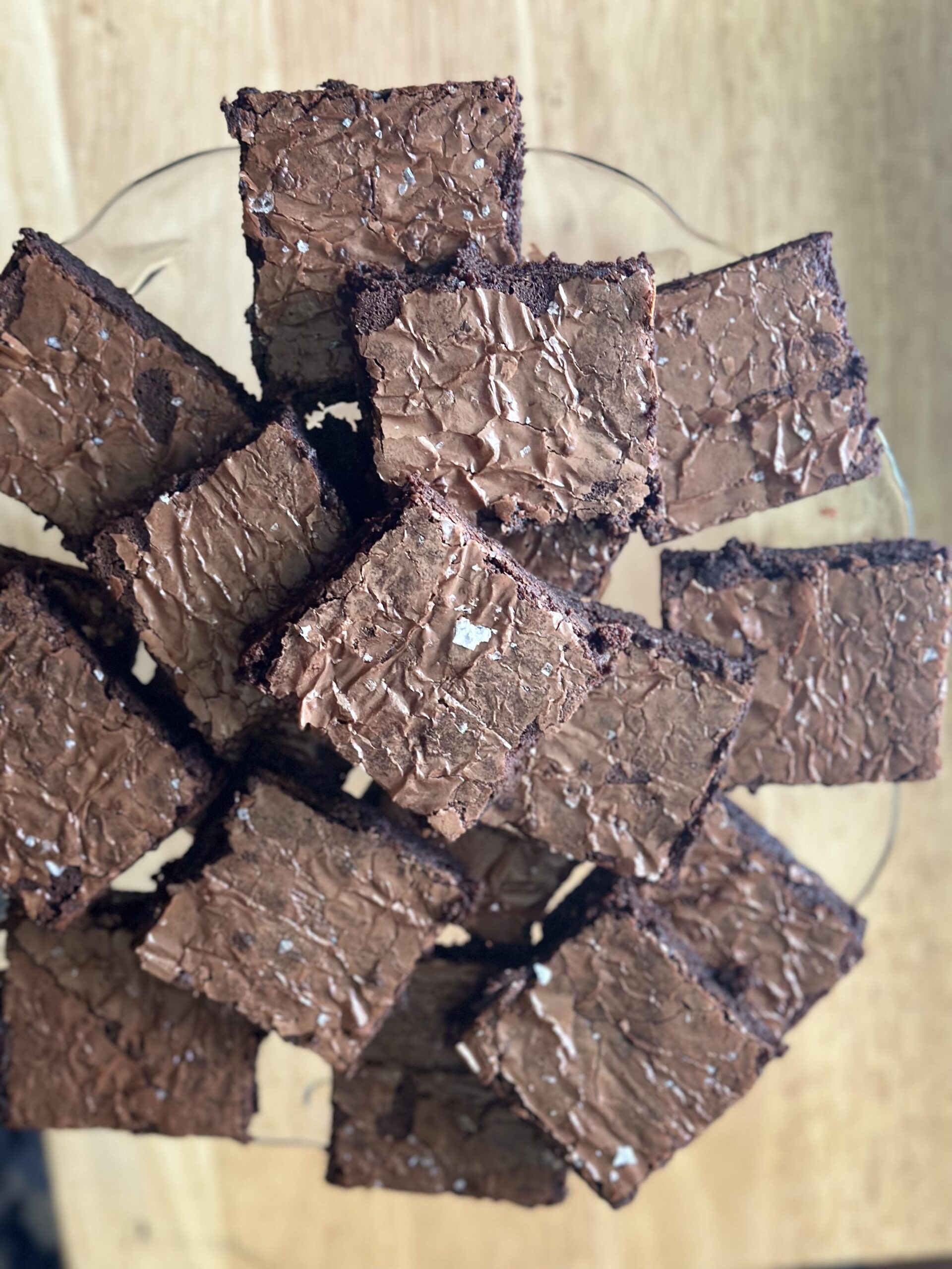 Stella does it right; Glossy Fudge Brownies - Dining and Cooking