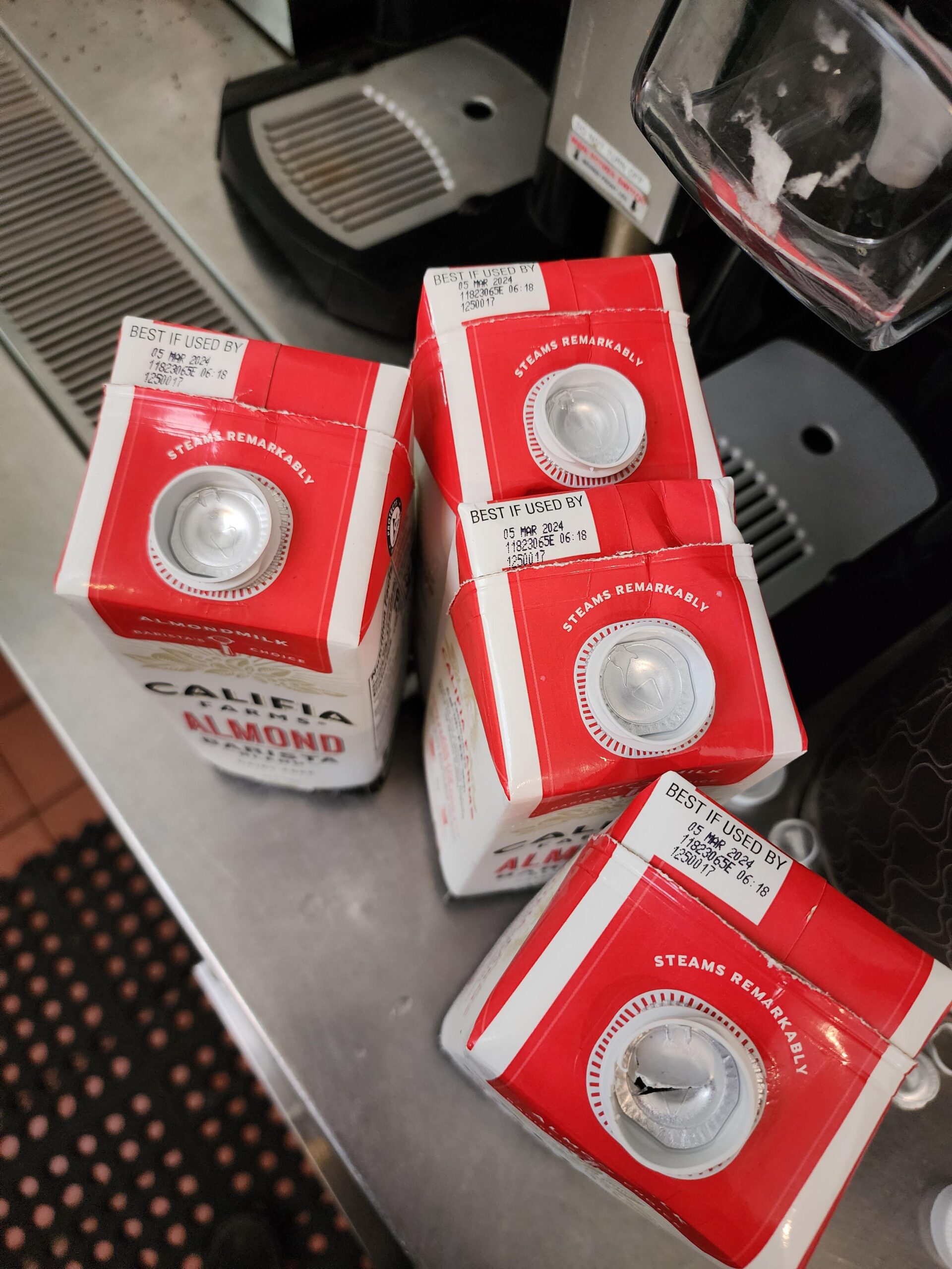 The worst during a rush!! Califia, get it together - Dining and Cooking