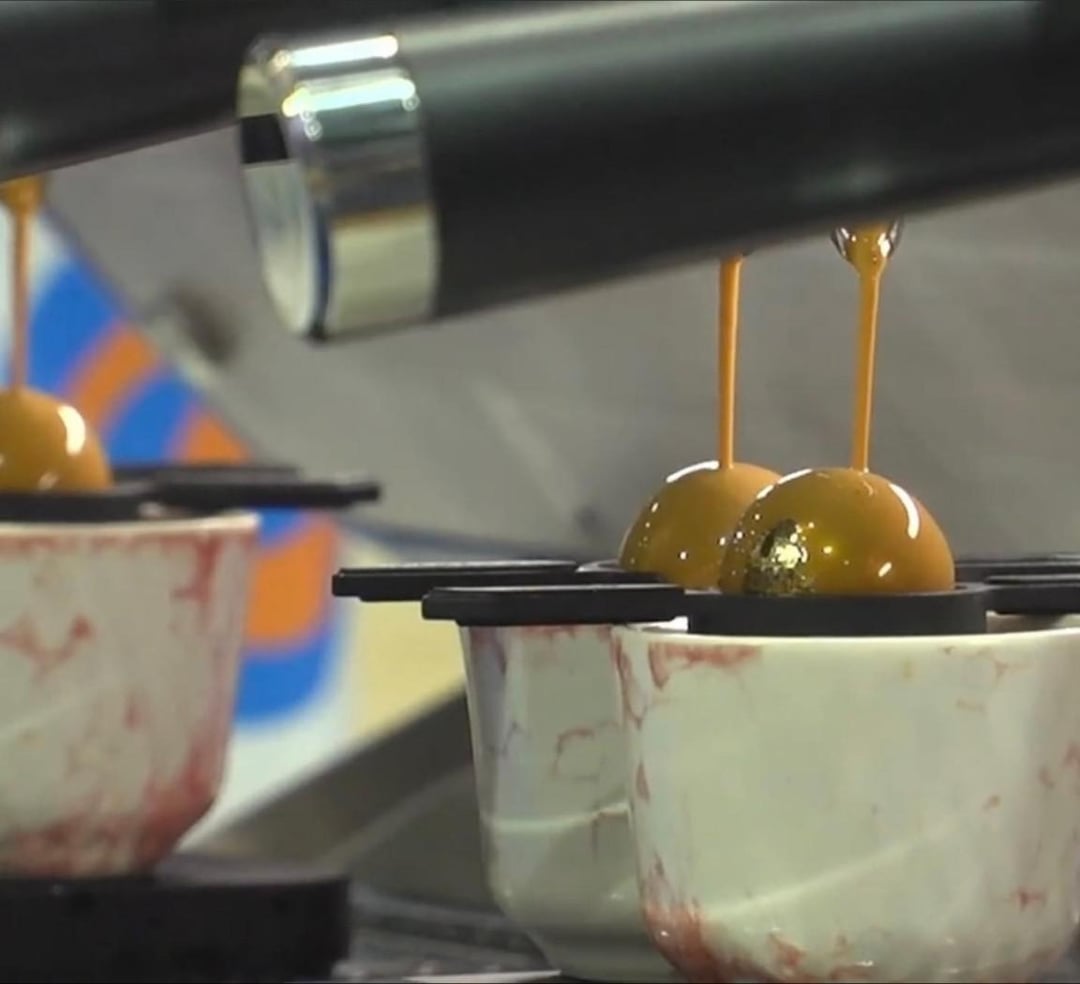 Newly crowned WBC Boram Um from Brazil using extract chilling - Dining ...