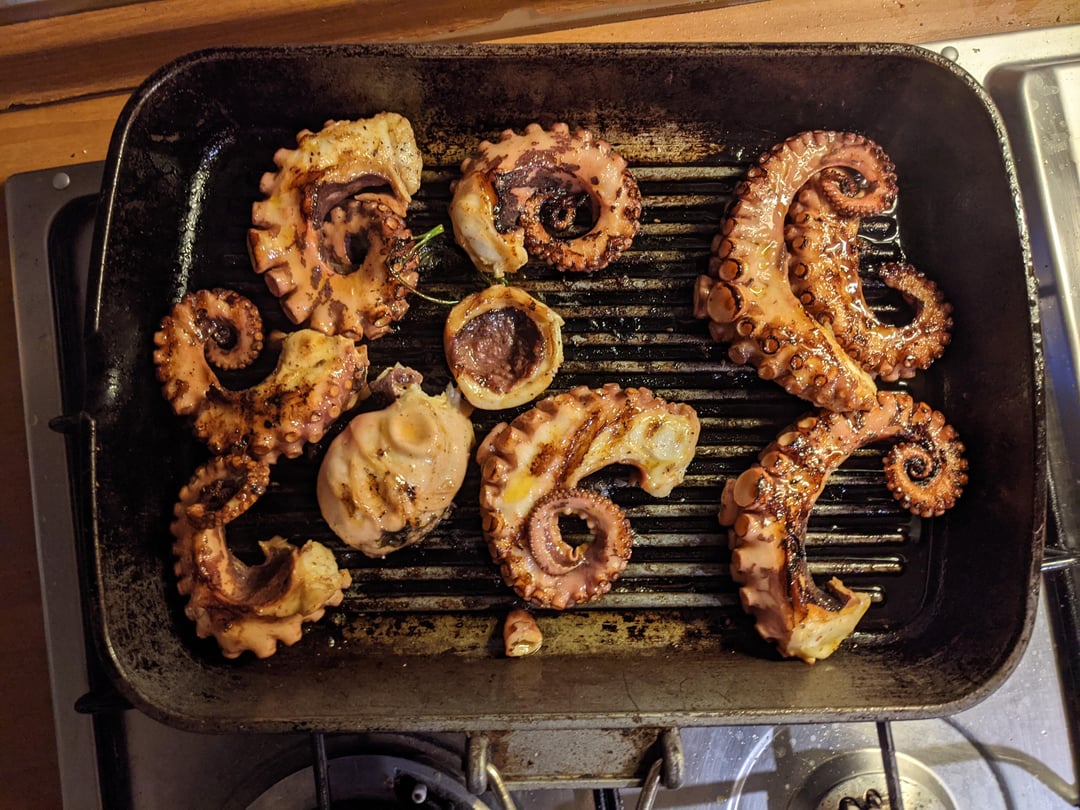Octopus sandwich - Dining and Cooking