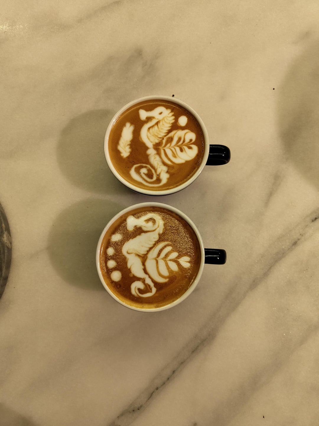 Free pouring Art - Dining and Cooking