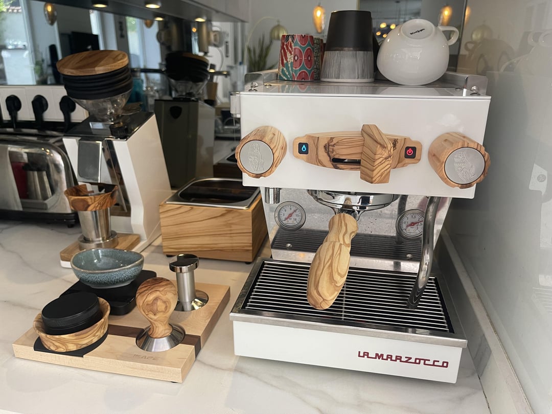 And baby you can turn her on… La Marzocco Linea Micra with Olive Wood ...