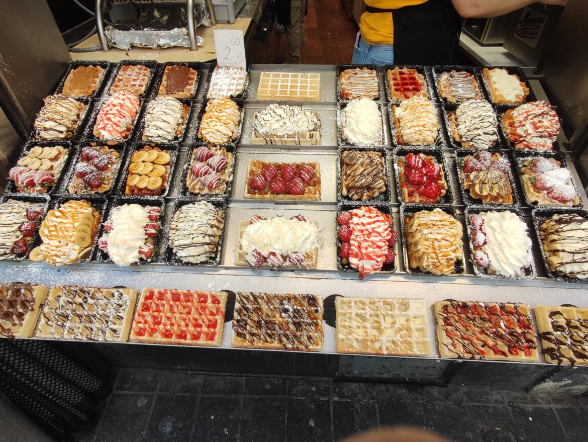 [I ate] Different types of waffles - Dining and Cooking