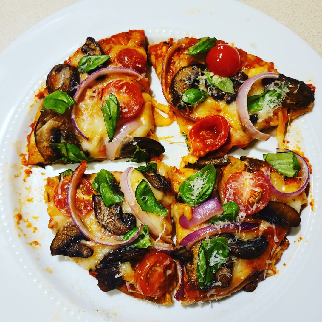Homemade mini veggie pizza. - Dining and Cooking