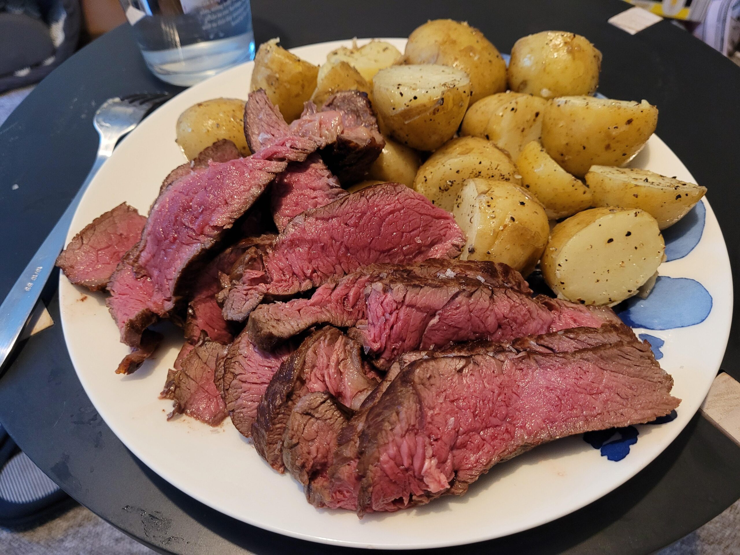Aldi big daddy rump steak and buttered new potatoes - Dining and Cooking