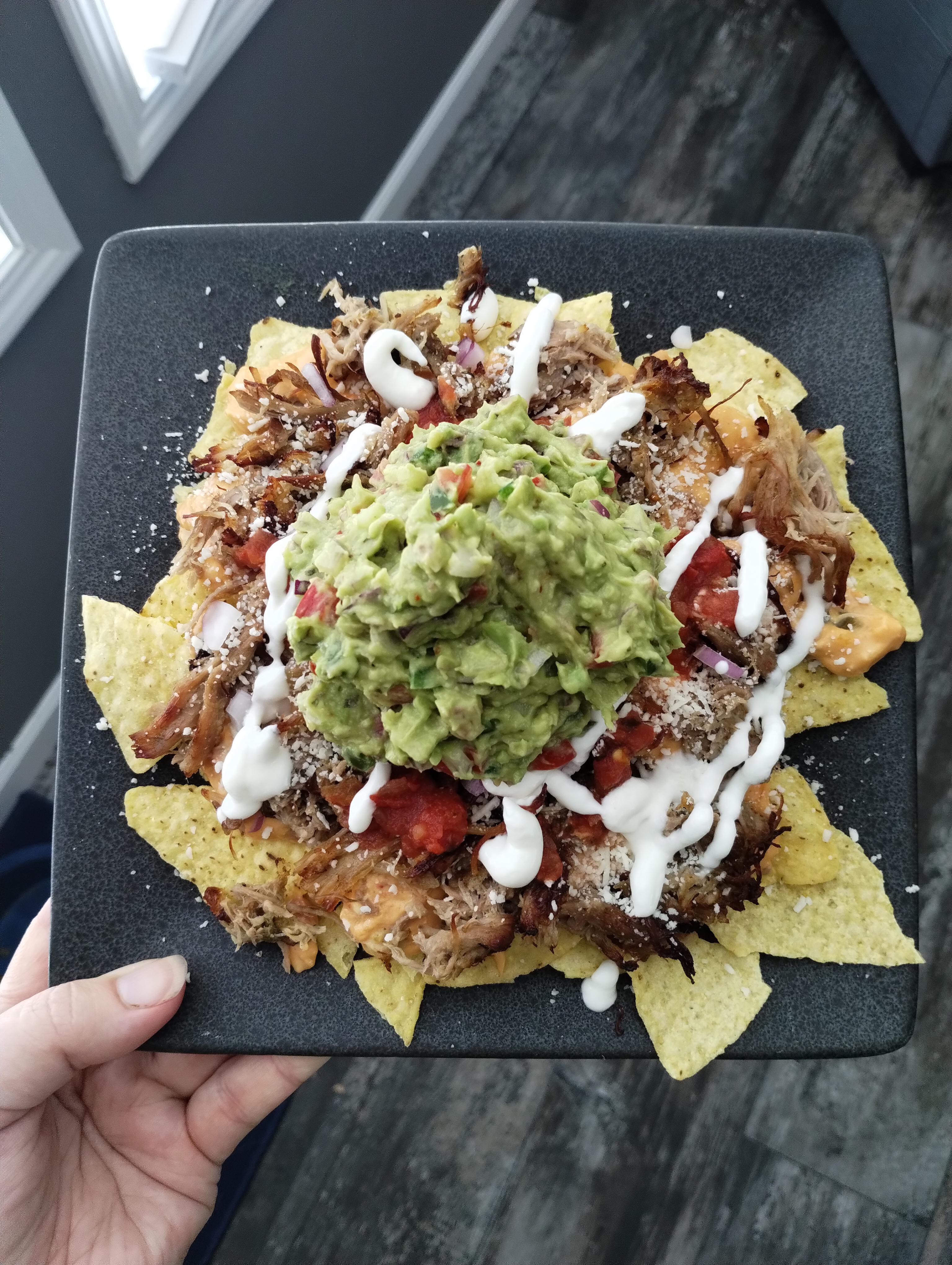 [homemade] Nachos with a homemade queso, homemade guac, and pork ...