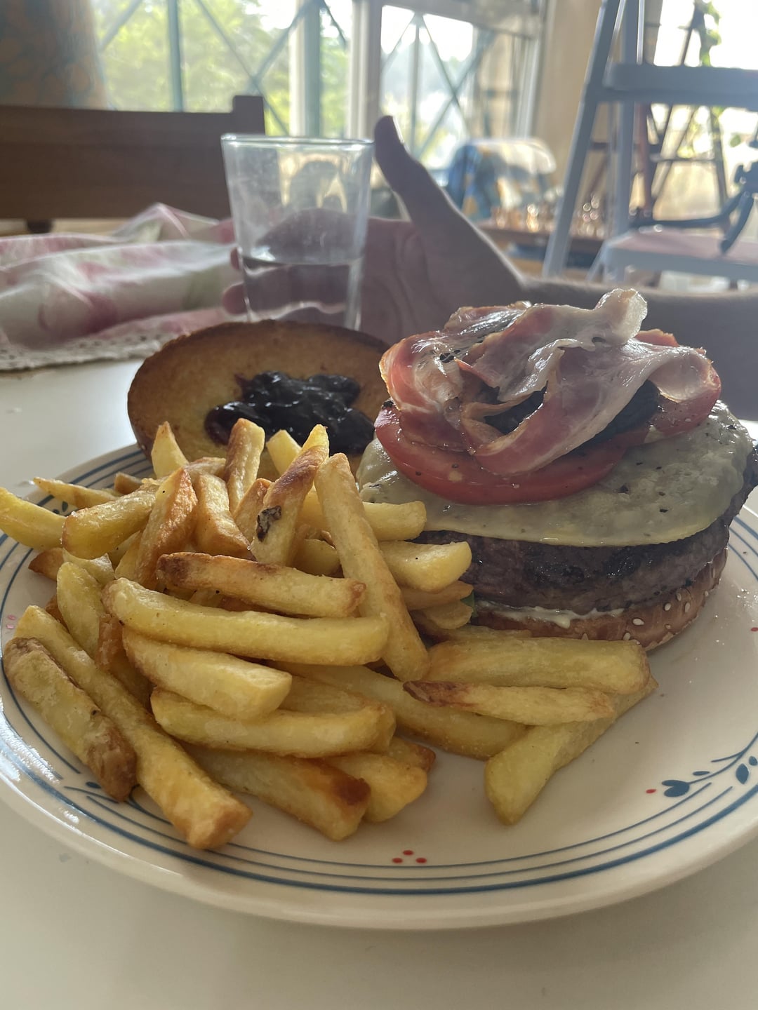 Smoked gouda goes insanely well on a burger - Dining and Cooking