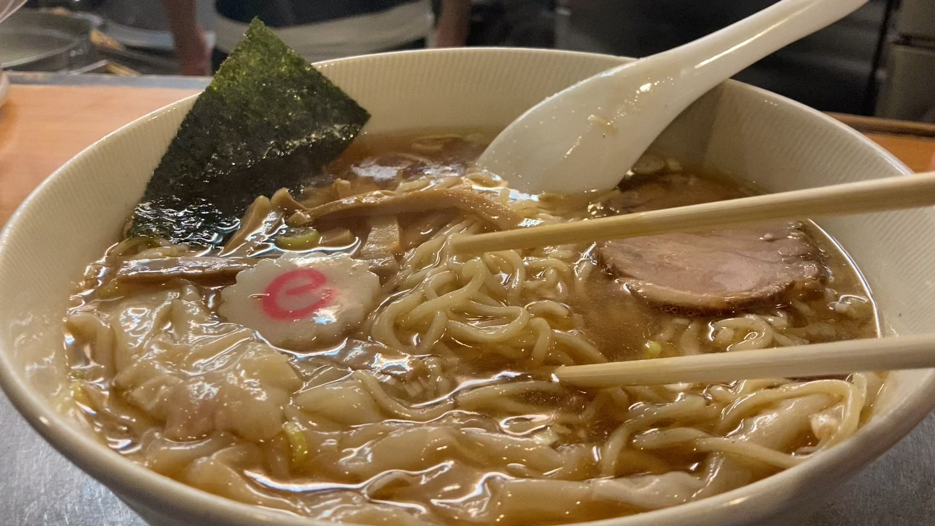Steamy classic shoyu ramen (Taishoken, Tokyo) - Dining and Cooking