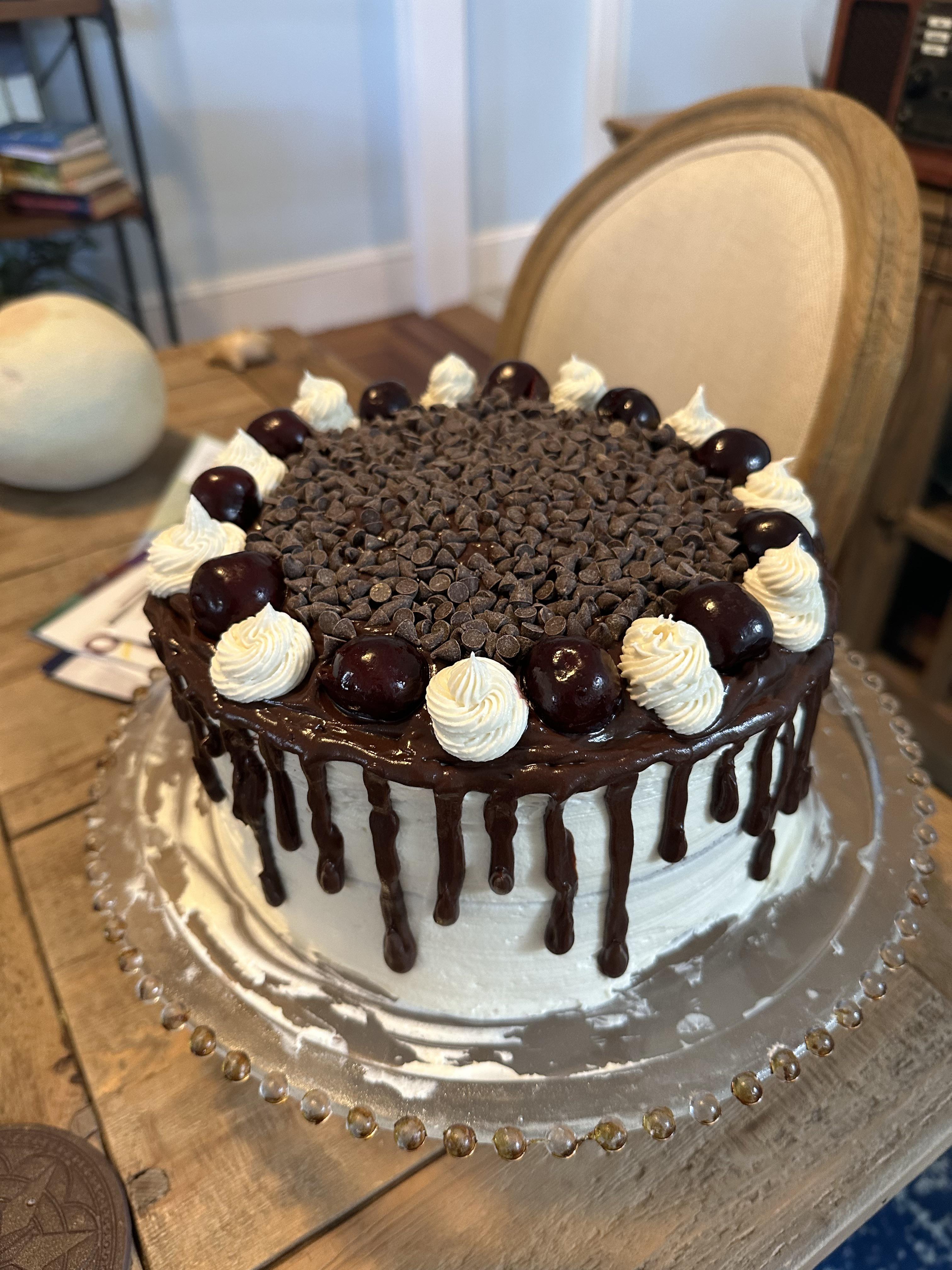 Mallowmelt / Black Forest gateau with ganache drippy - Dining and Cooking
