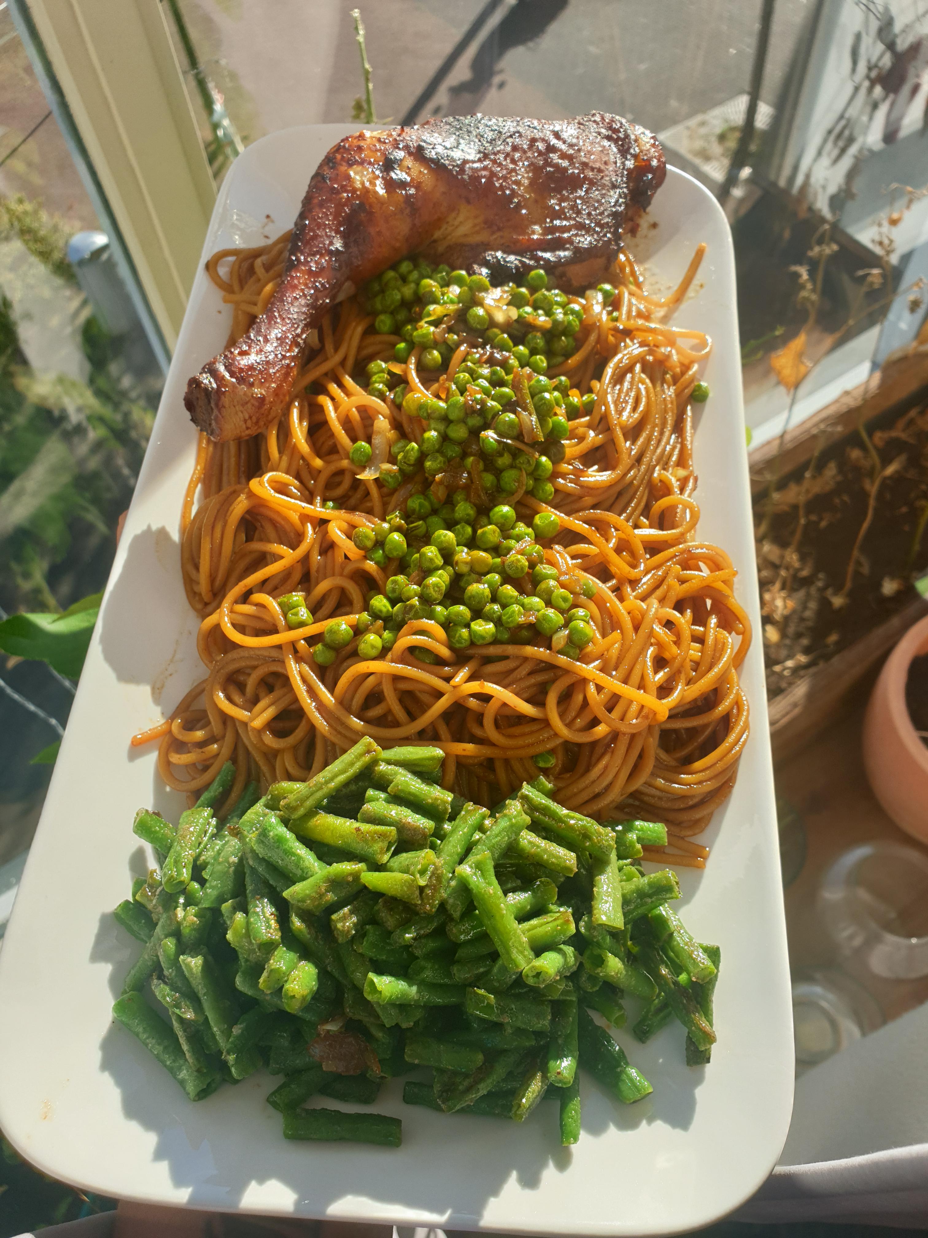 Surinamese bami with grilled chicken and long beans - Dining and Cooking
