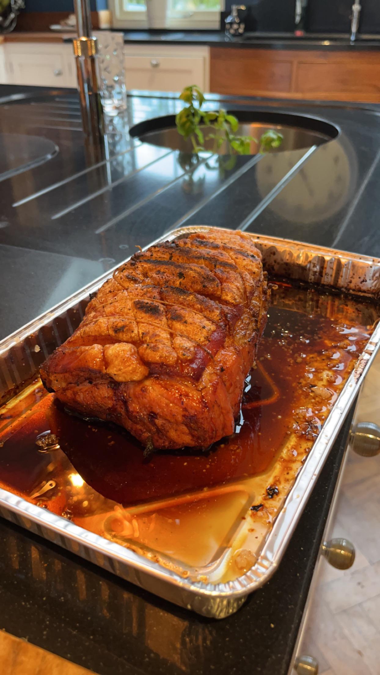 Smoked pork leg with a lil bit of cracking - Dining and Cooking