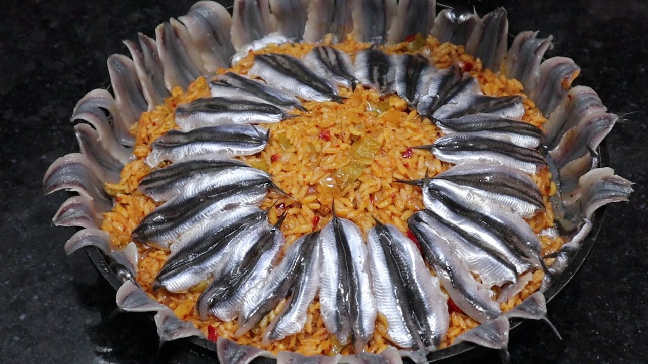 HAMSİ NASIL TEMİZLENİR VE FIRINDA HAMSİ PİLAVI TARİFİ (Baked Anchovy ...