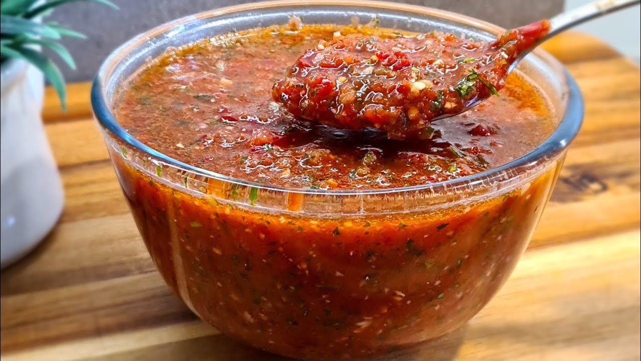 Simple Turkish Chilli Sauce - Dining and Cooking