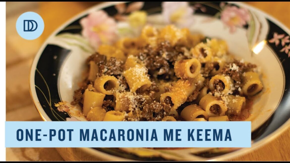 Greek-Style One Pot Pasta with Meat Sauce: Macaronia me Keema - Dining ...