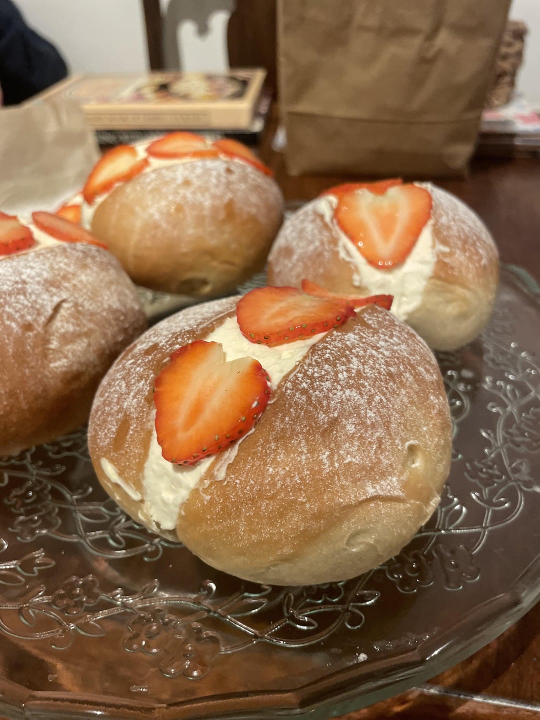 Bake off bake along week 3! Devonshire splits 🍓 - Dining and Cooking