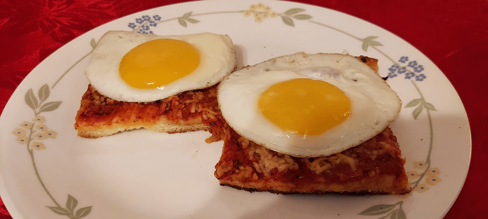 A couple of leftover fried cold cut pizzas with eggs. - Dining and Cooking