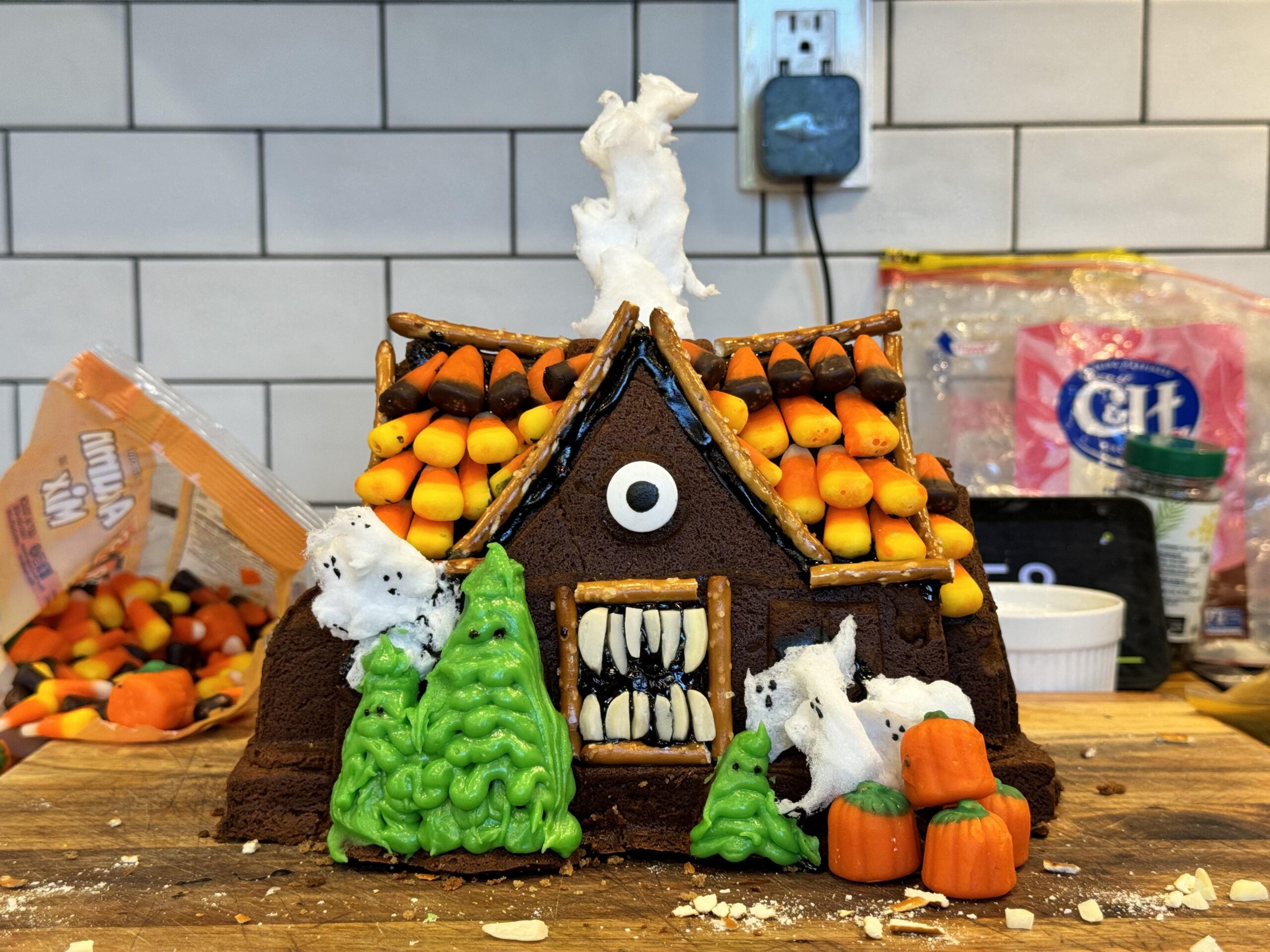 Boo-nana Rye Haunted House - Dining and Cooking