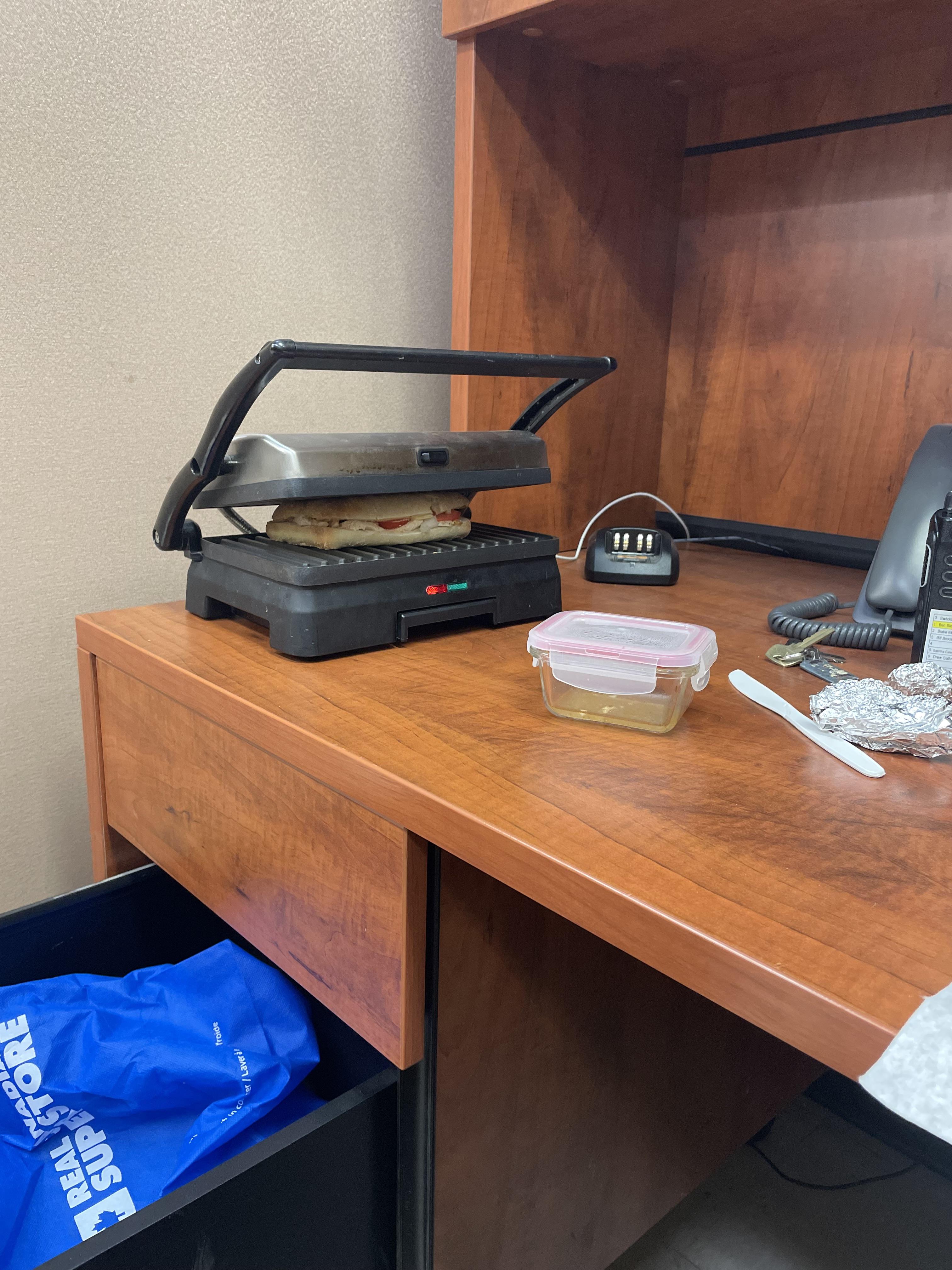 Desk paninis - Dining and Cooking