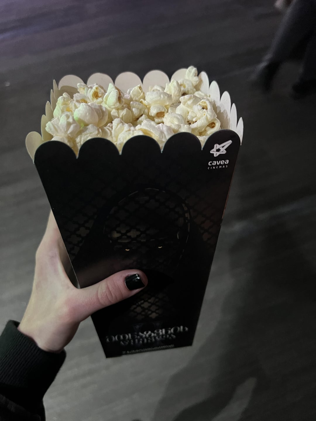 how many grams/calories would you say this popcorn is? havent added any ...