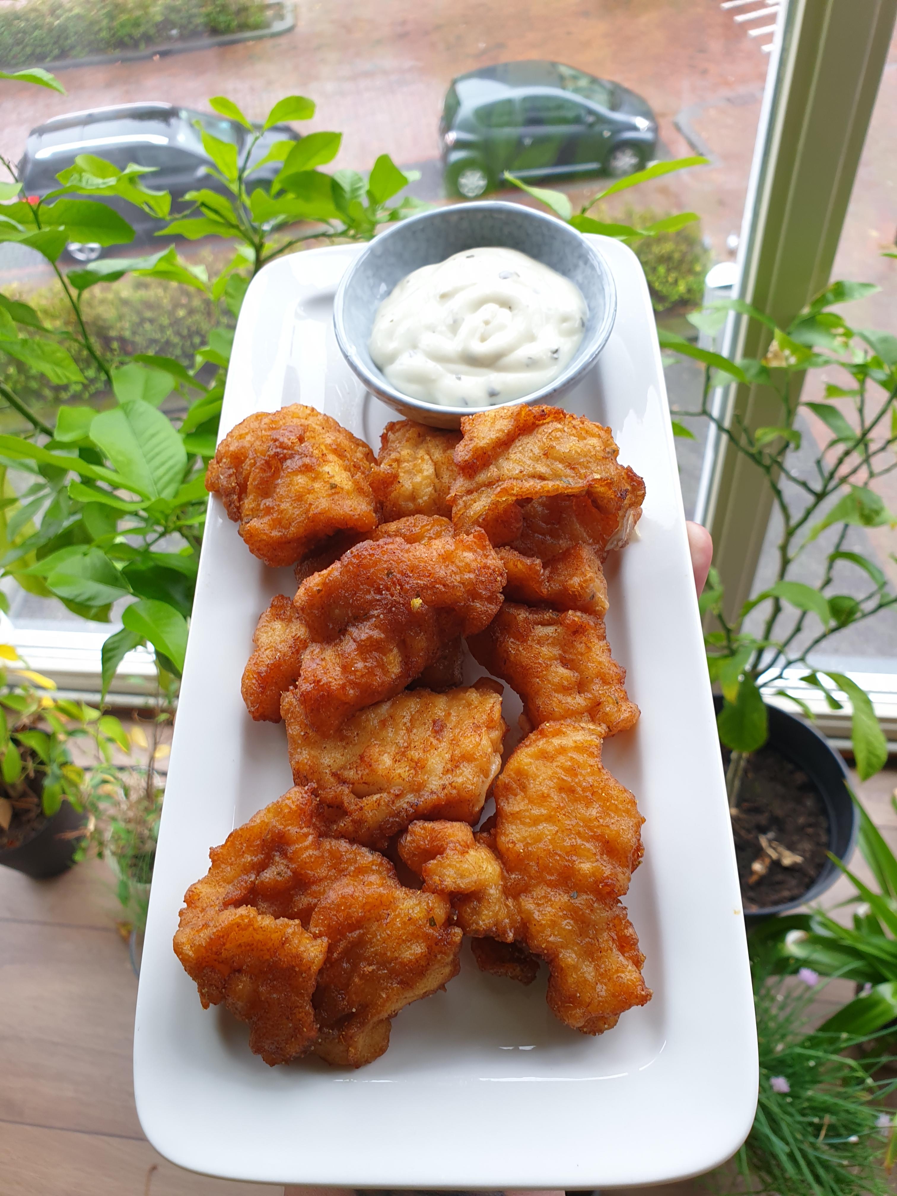 Deep fried fish (dutch kibbeling) with garlic sauce - Dining and Cooking