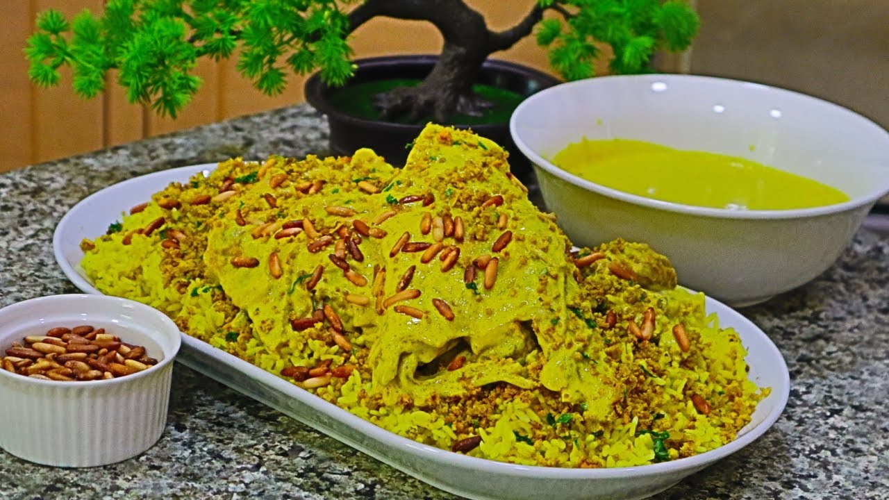 Mansaf | المنسف الأردني | منسف باللحم والجميد | Arabic rice recipe with ...