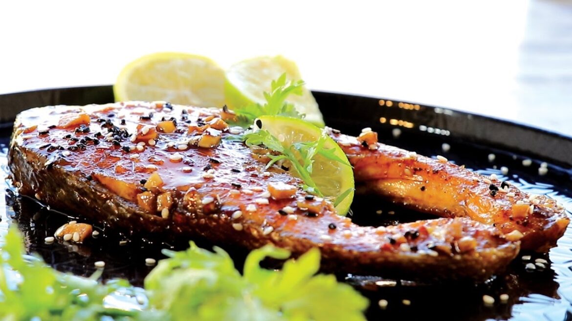 Juicy Pan-Seared Fish with Lemon Garlic Sauce | Easy Recipe For ...