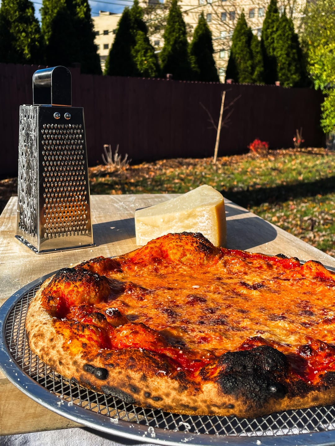 Boring cheese pizza - Dining and Cooking