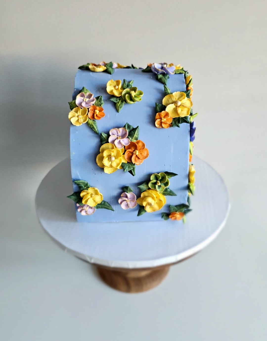 Top forward cake - Dining and Cooking