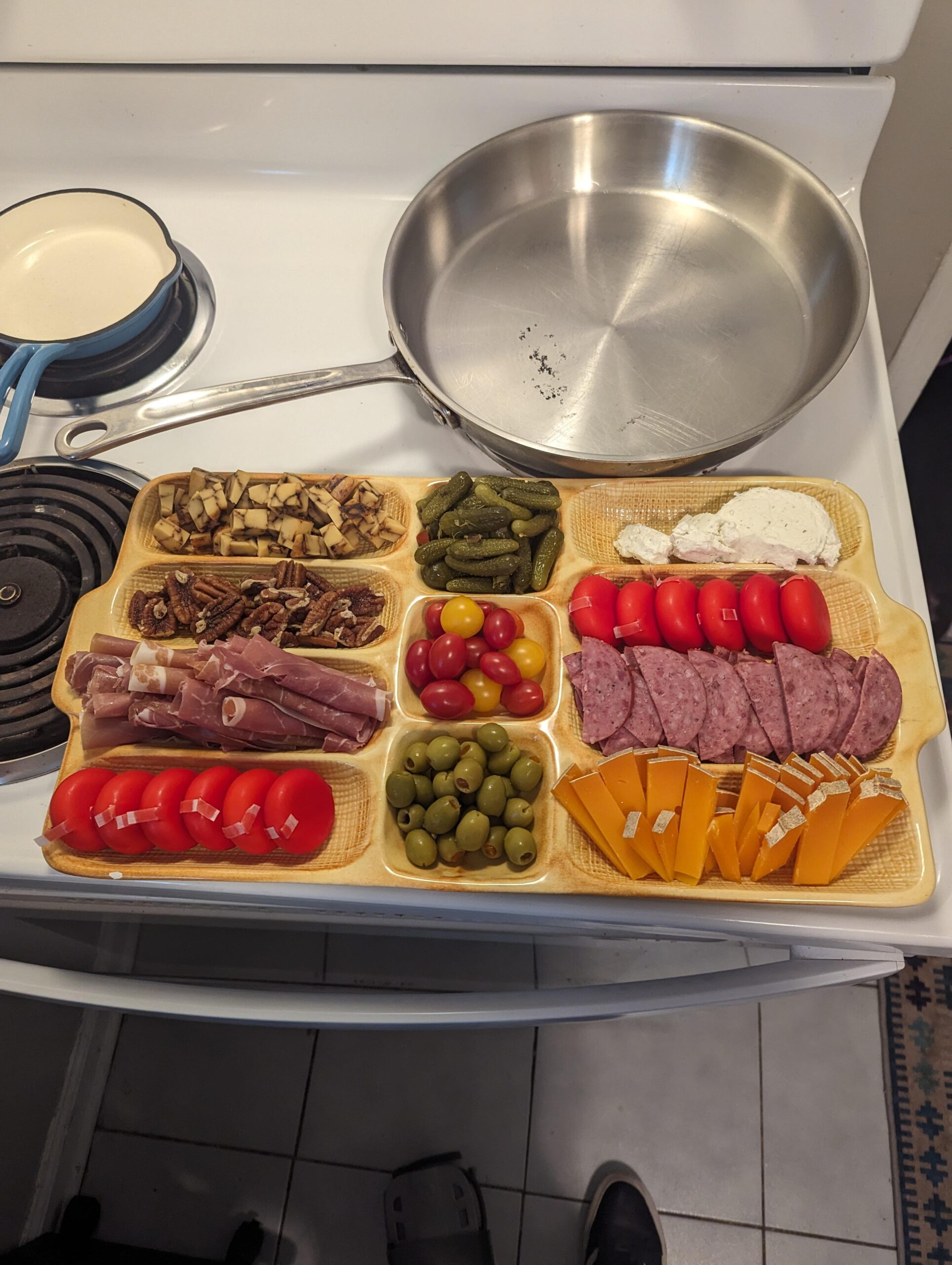 Makeshift charcuterie board - Dining and Cooking