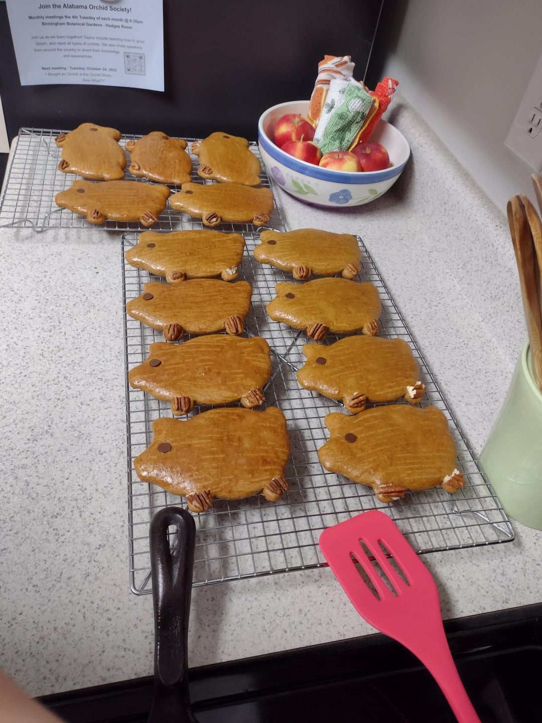 I made some Marranitos (gingerbread pigs) for my grandfather. It's his ...